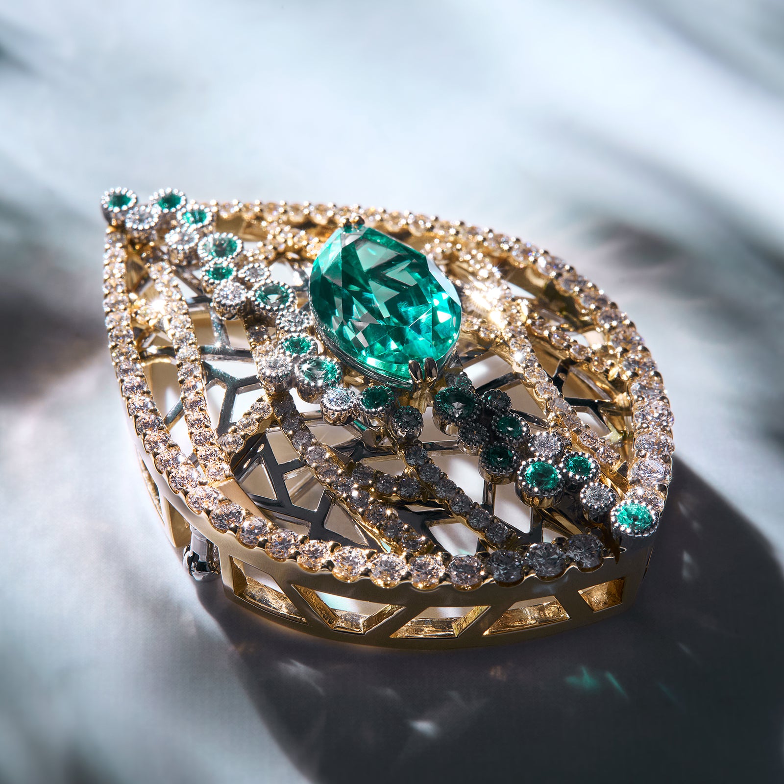 CRESCENT VERT 50周年記念商品 | 京セラジュエリー オンラインストア