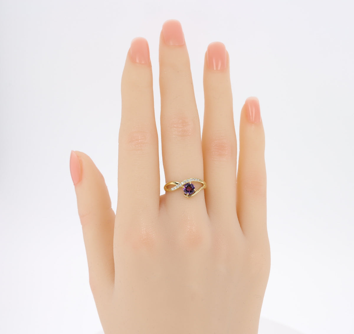 MJC＆ODOLLY 2月誕生石 | 京セラジュエリー オンラインストア