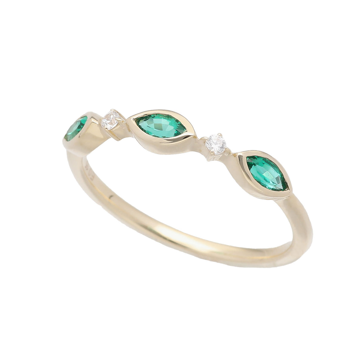 CRESCENT VERT リング | 京セラジュエリー オンラインストア